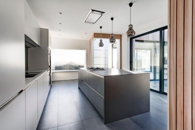 A Look At The Top 12 Kitchen Island Lights To Illuminate Your Kitchen ...