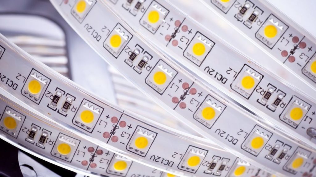 How to Light a Room with No Overhead Ceiling Lighting | Modern.Place